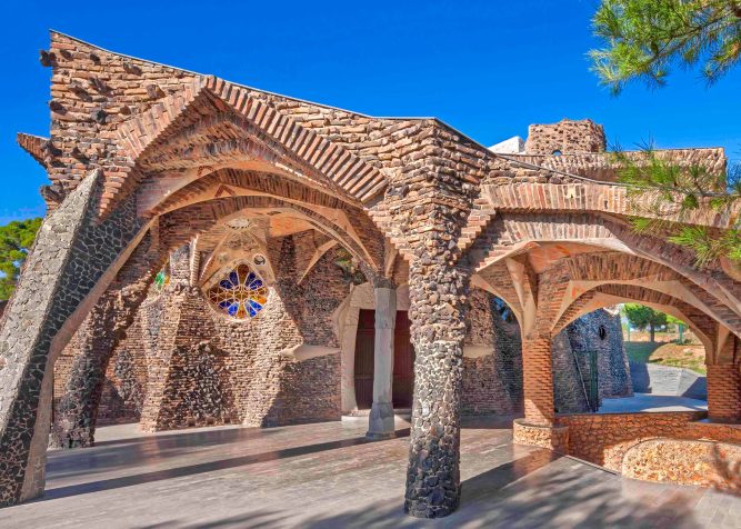 Cripta di Gaudí e Colonia Güell: Info, Biglietti, Come arrivare
